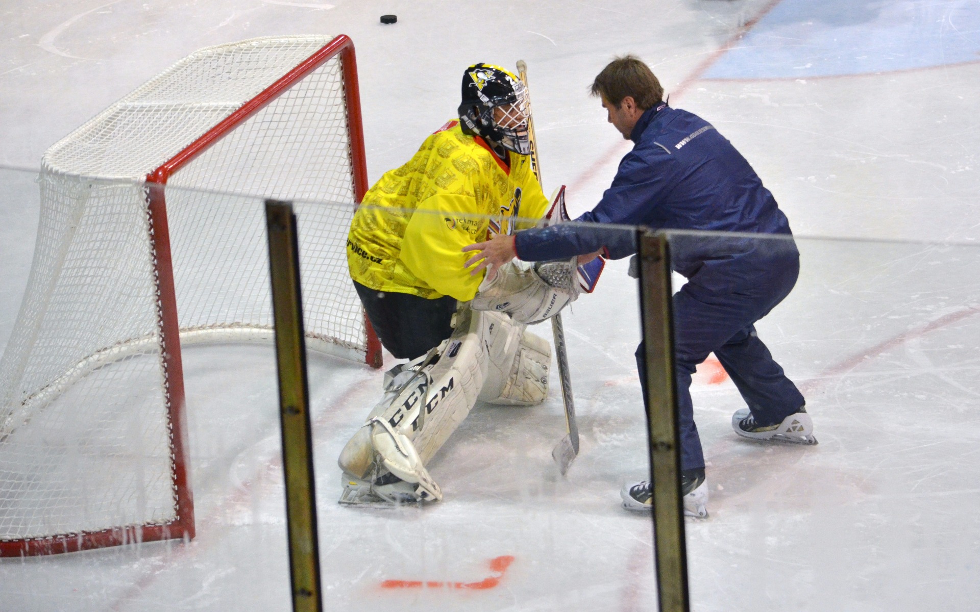 About us :: Goalie Service